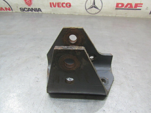 Кронштейн крепления передней рессоры левый Renаult Premium