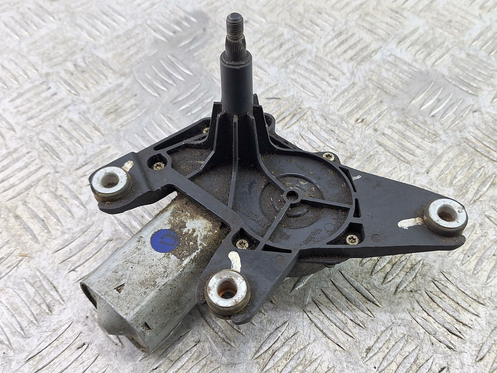 Моторчик заднего стеклоочистителя (дворника) Nissan Juke F15 (2010 - 2014)