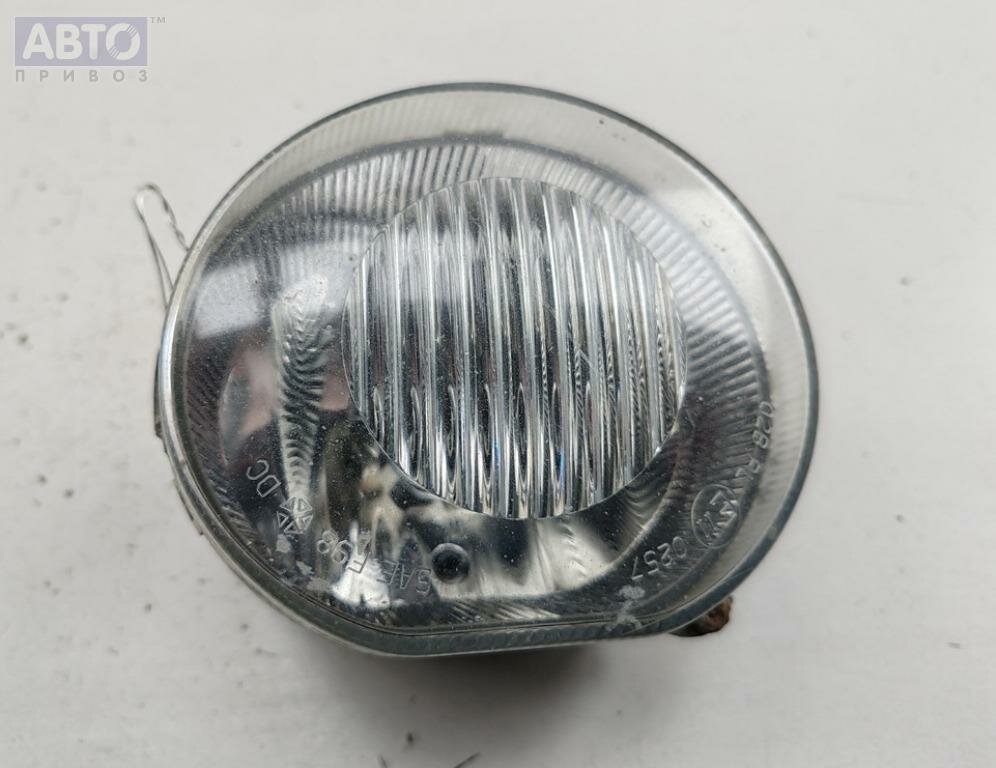 Фара противотуманная левая Jeep Cherokee
