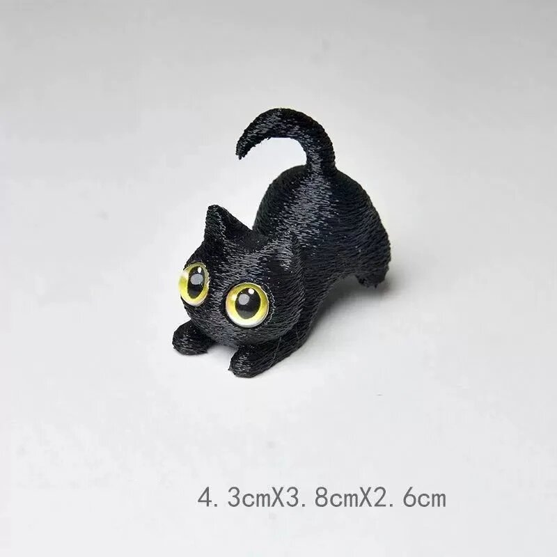 Миниатюрные фигурки кошек пластик