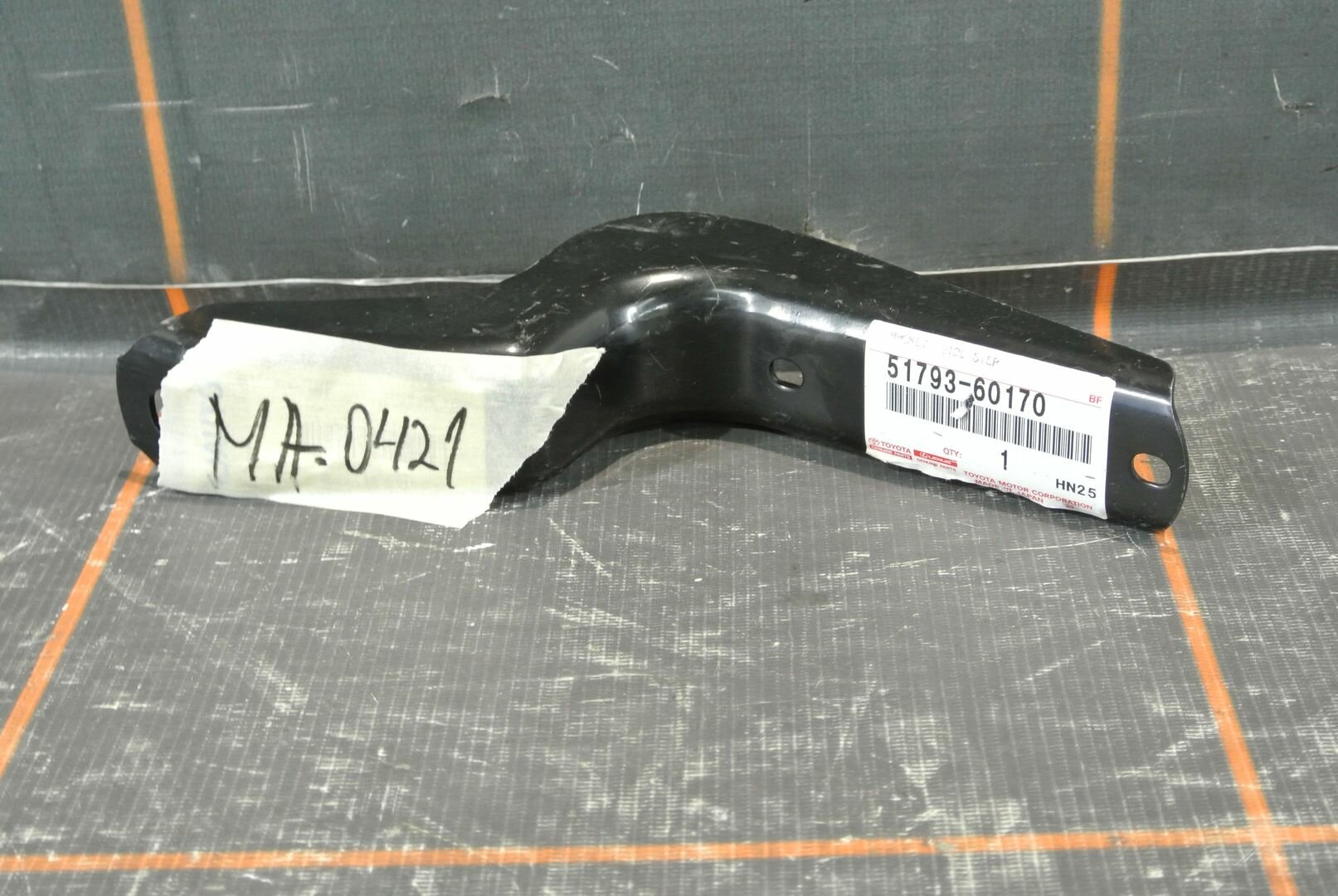 Кронштейн подножки TOYOTA арт. 5179360170