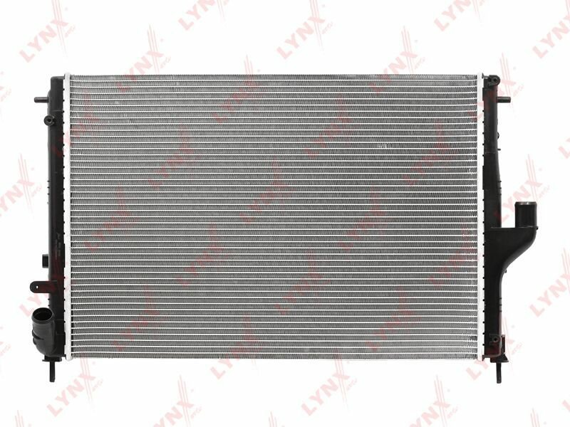 LYNXauto Радиатор охлаждения для RENAULT Duster 1.6-2.0 12> , Logan I 1.5D 07>