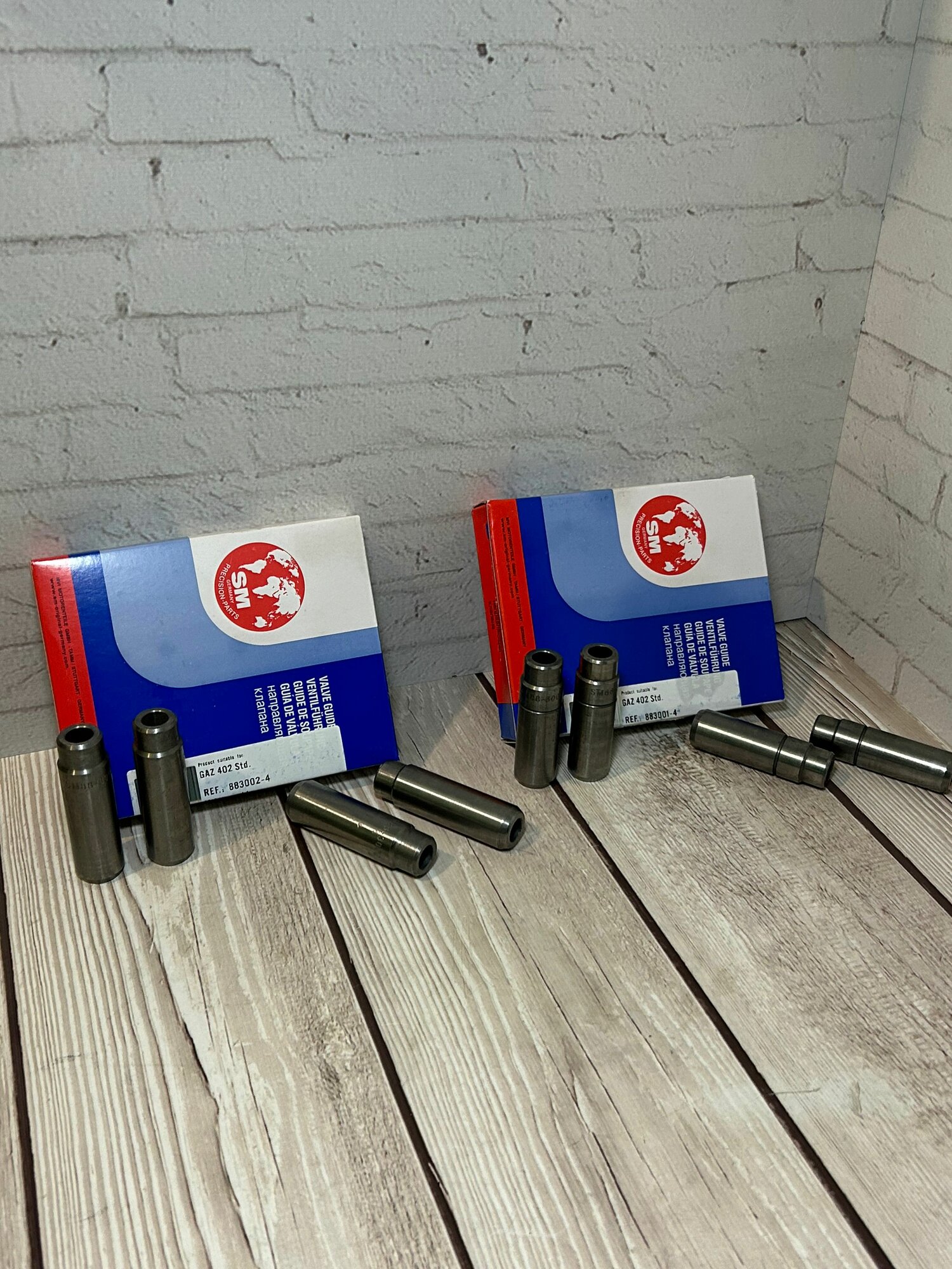 Втулка направляющая клапана 3М3-402 (впуск/выпуск) (ремонтн.) стандарт (к-т - 8 шт.) арт. 4022.1007033/38 ; арт. 883001-4/883002-4