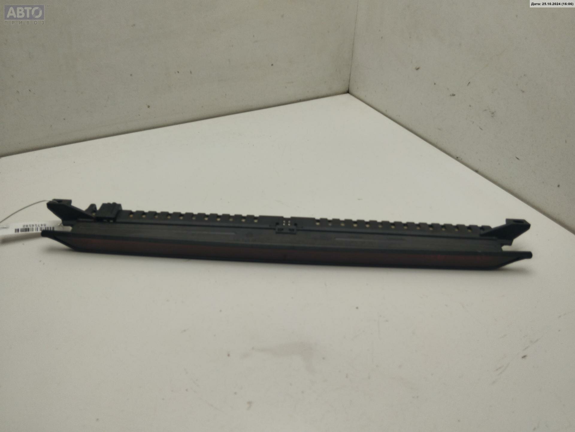 Фонарь стоп-сигнал Ford Galaxy (2000-2006)