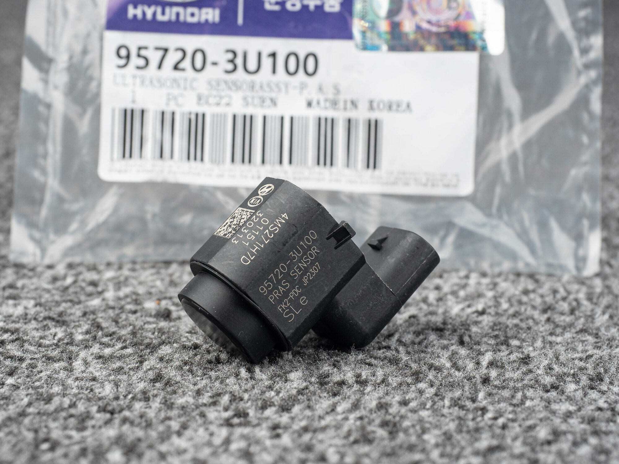 Датчик Парковки / Парктроник HYUNDAI KIA 95720-3U100 / 957203U100