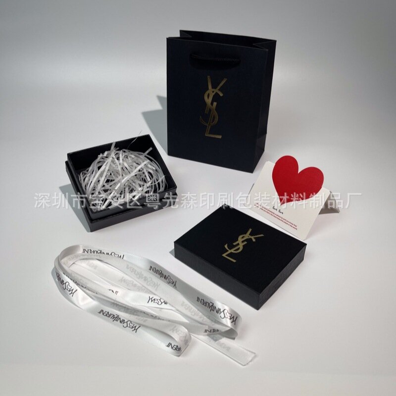 Подарочная коробка "Золотой слиток", для губной помады и духов, с рафией и лентой