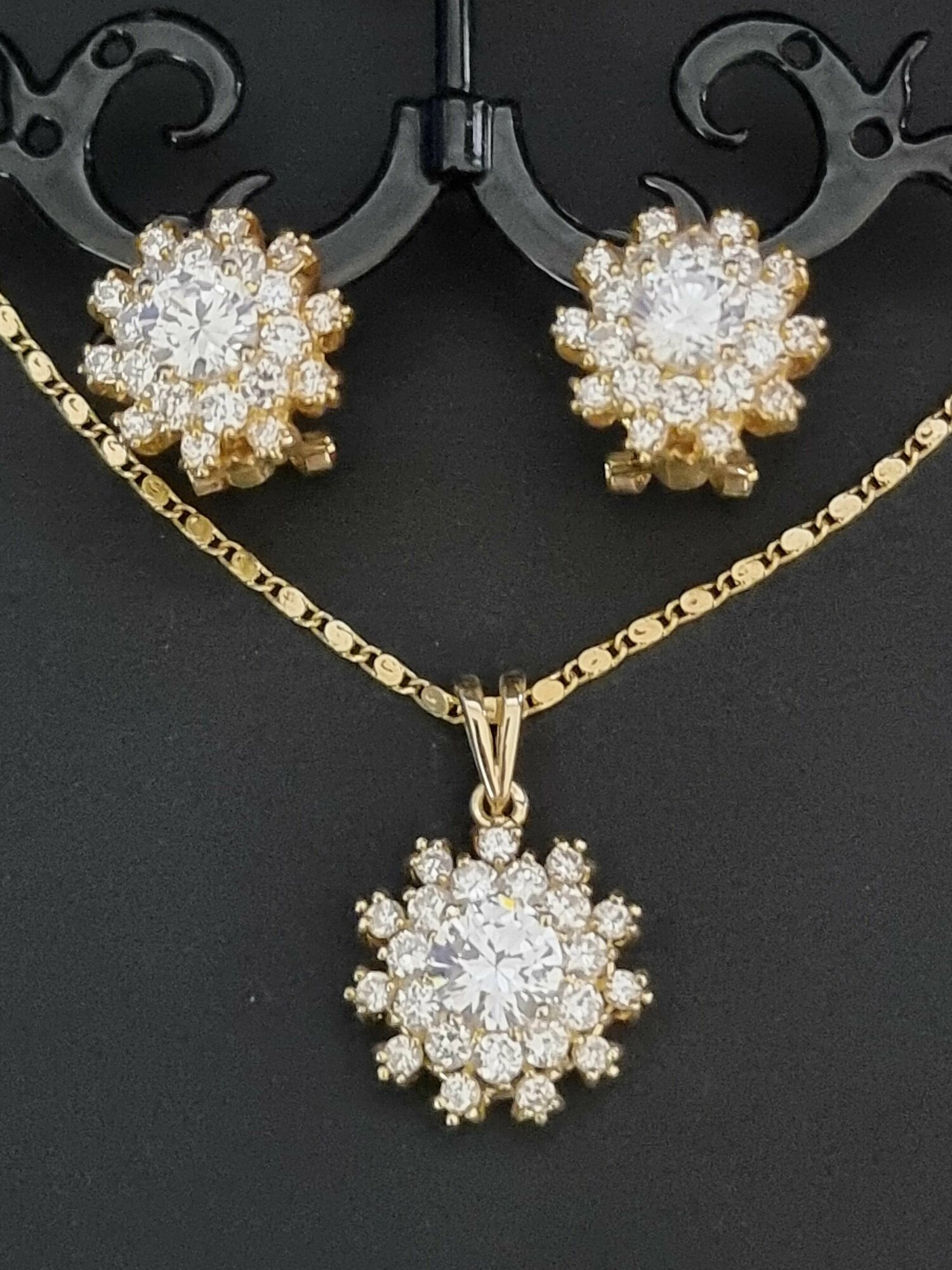 Комплект бижутерии, хрусталь, кристаллы Swarovski