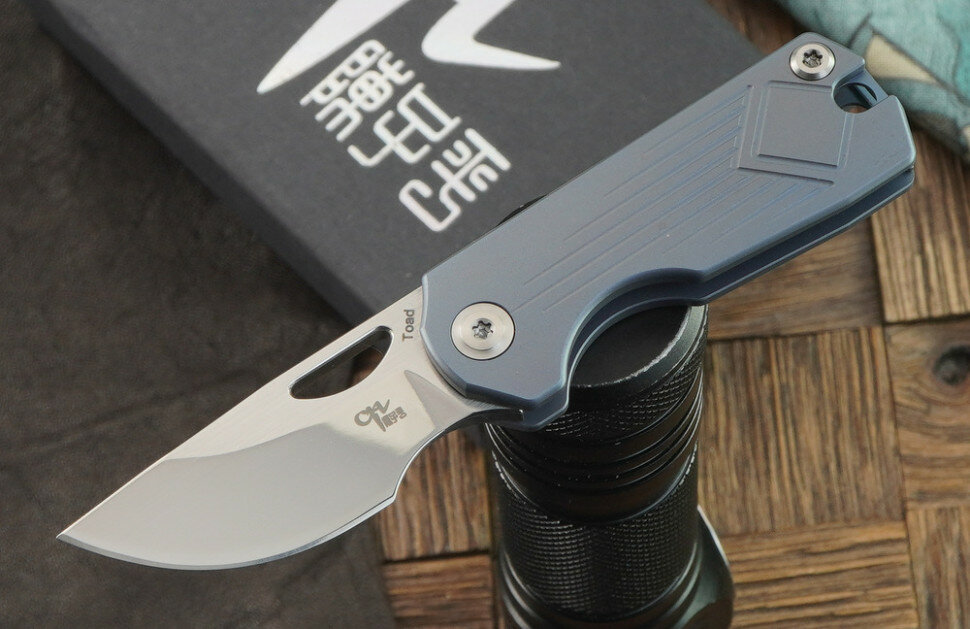 Складной нож-брелок CH Knives Toad-BL