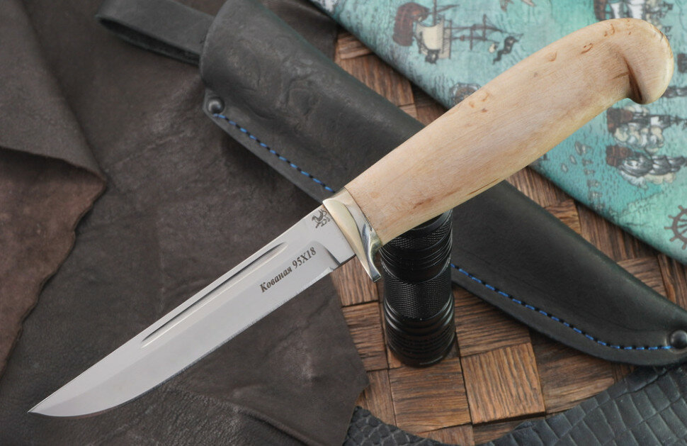 Нож Исток Чухонец, сталь 95х18, рукоять карельская береза