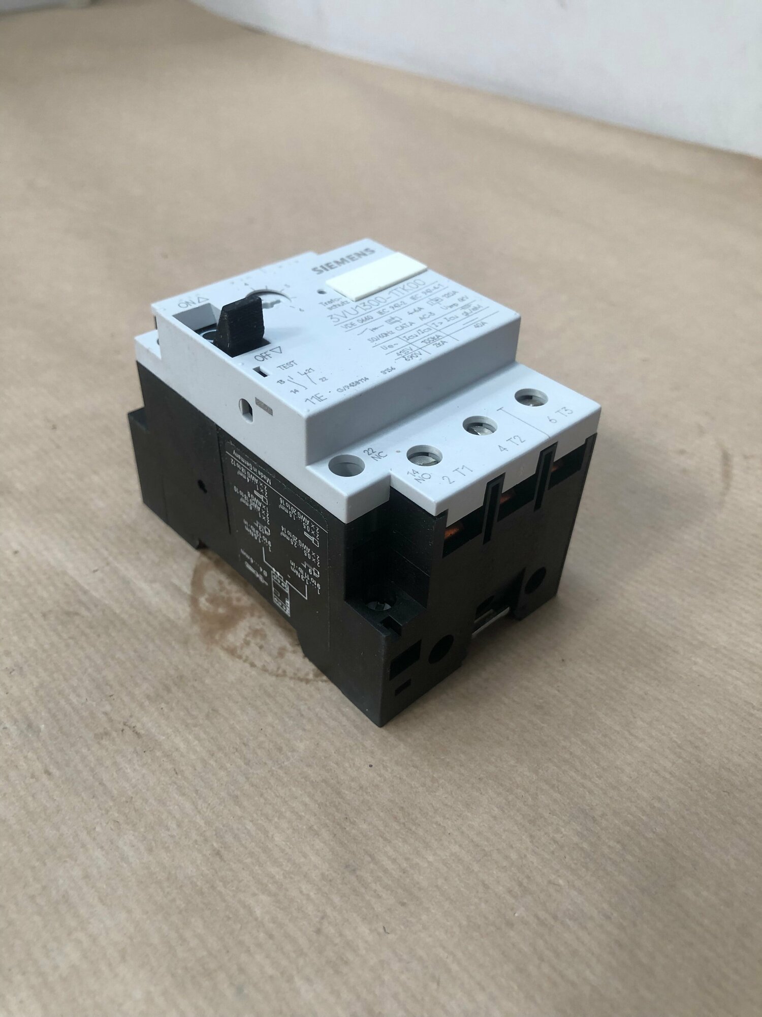 Выключатель автоматический SIEMENS 3VU1300-1TK00