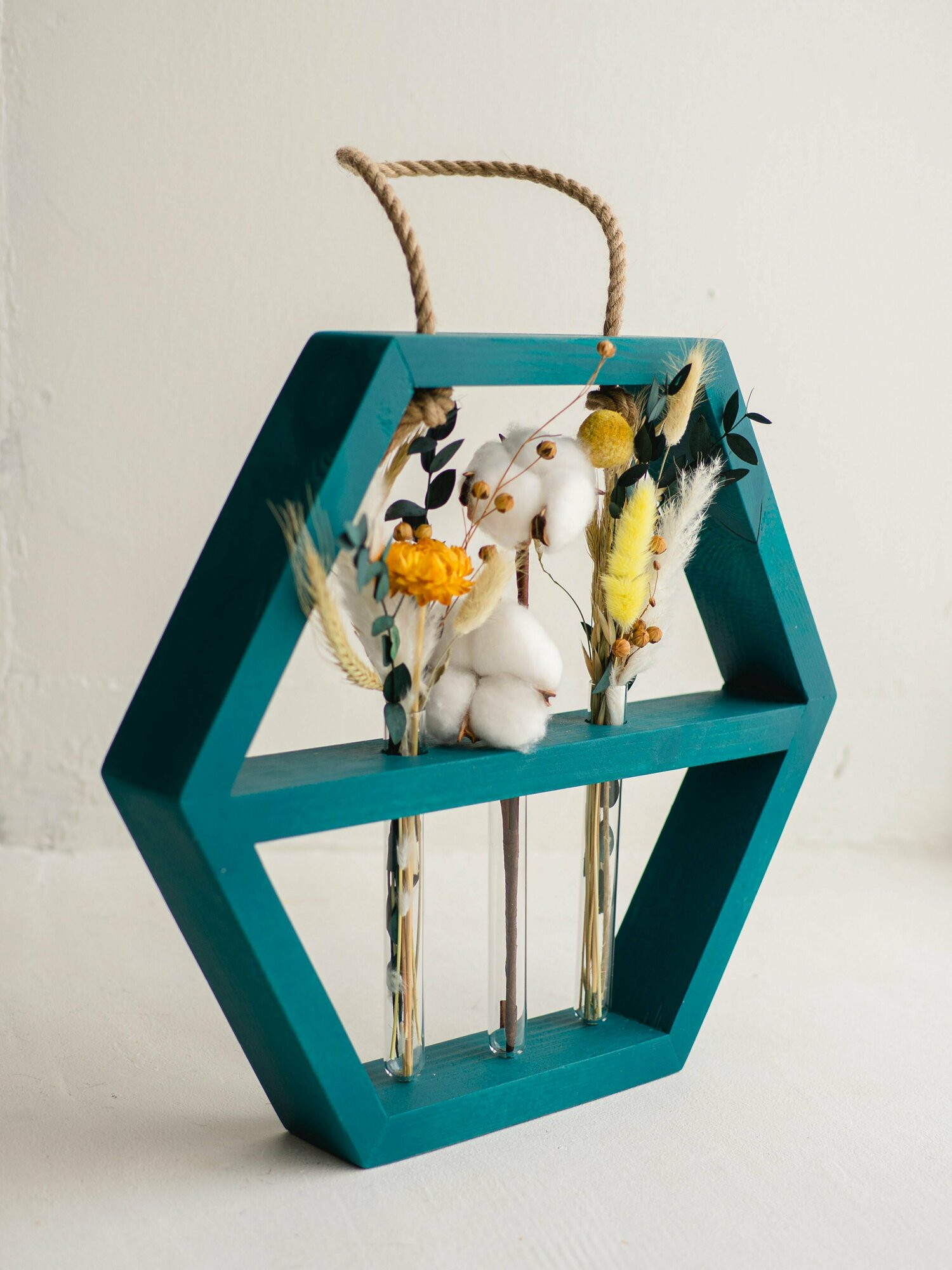 Сухоцветы в соте.