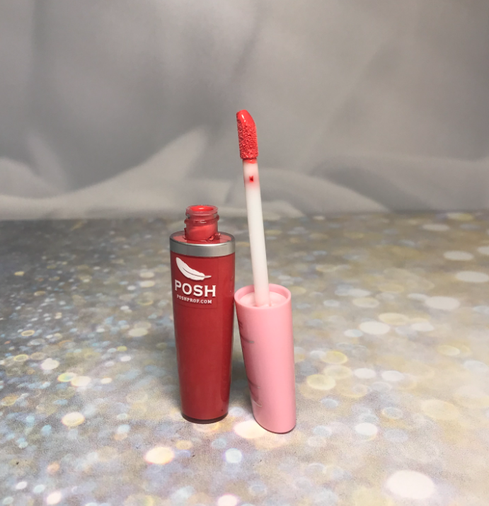 Lips Me #17 Shiny Lip Gloss Campari Orange Блеск для губ глянцевый с гиалуроновой кислотой и витаминами с эффектом объема и влажных губ Кампари Оранж 7 мл