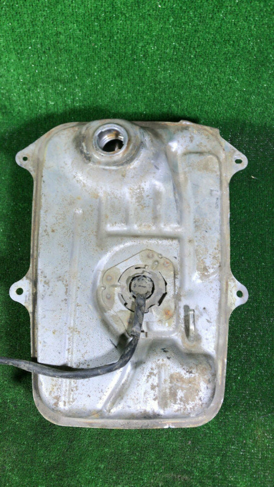 Бензобак Honda Tact AF-51 без крышки