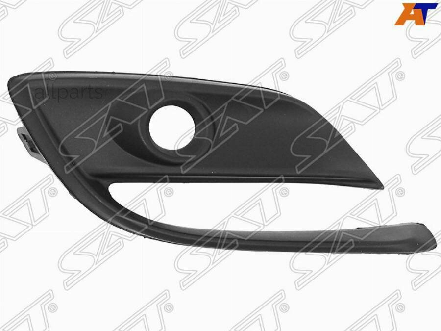 SAT ST-MZV9-219B-2 Оправа ПТФ Mazda 3 16-19 / Axela 16-19 (Слева)