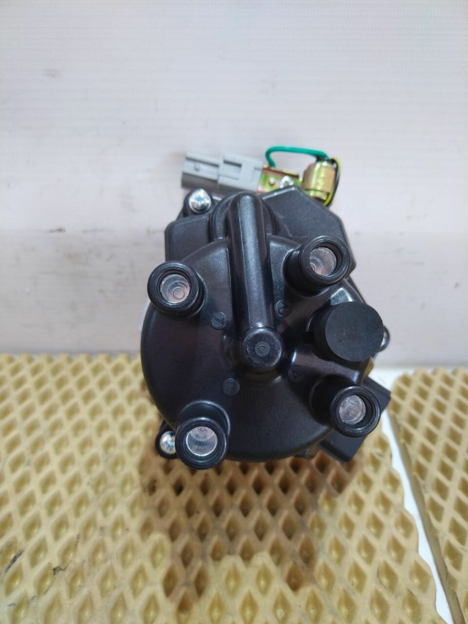 Трамблер nissan 221005v100