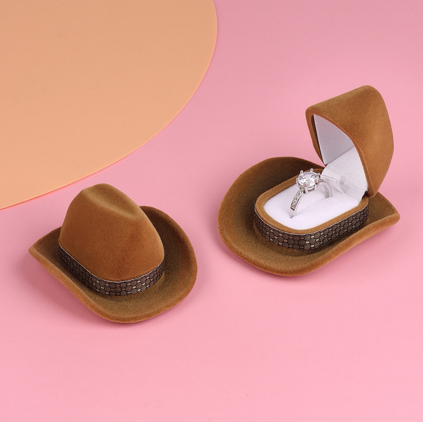 Коробочка для кольца, футляр под серьги в виде шляпы