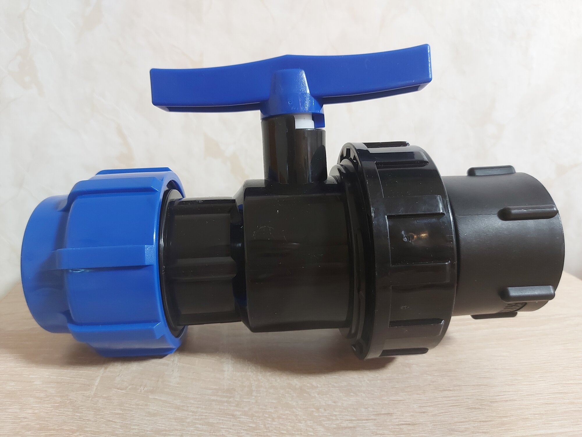 Крышка для еврокуба 60мм с шаровым краном для пнд 50