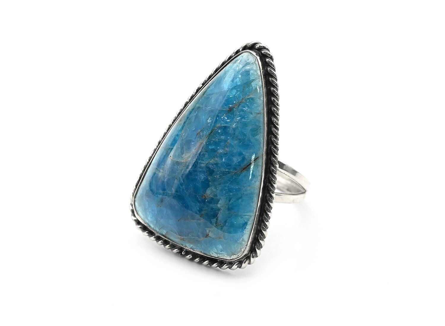 Кольцо, апатит