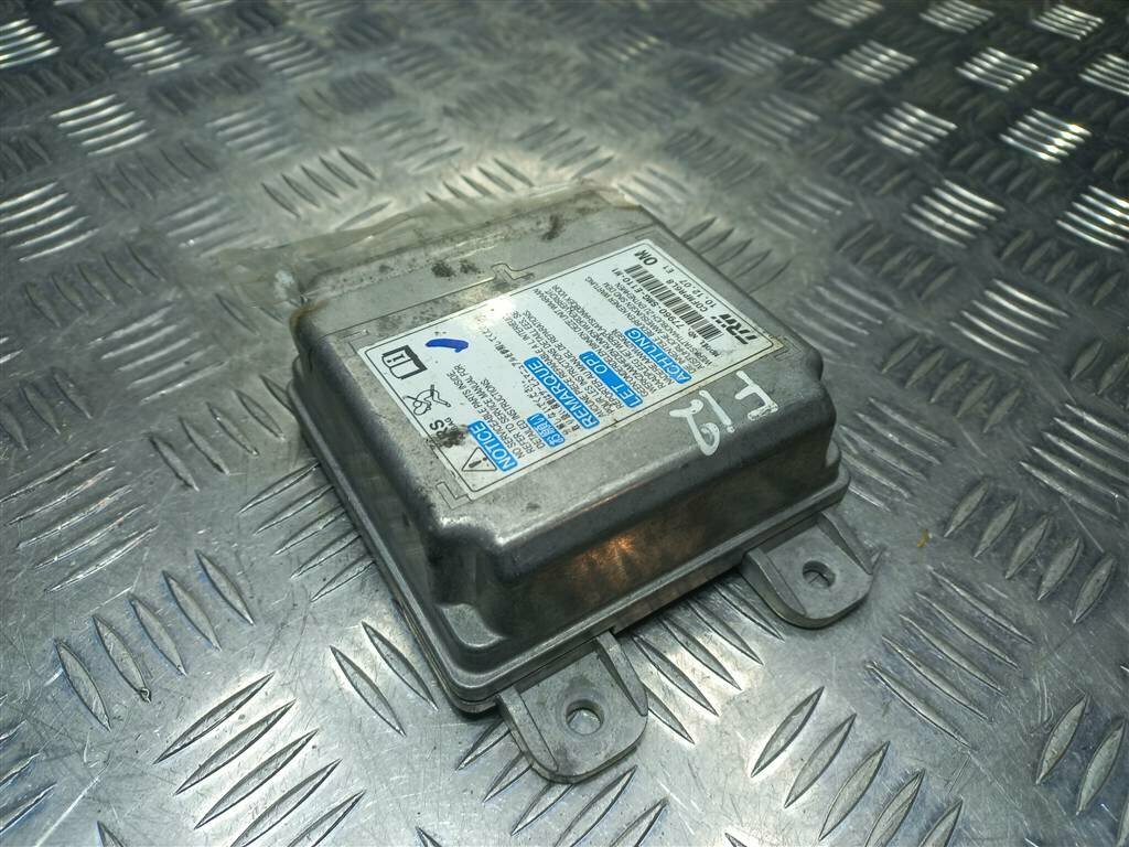Блок управления SRS (AIR BAG) Б/У для HONDA Civic VIII (2005—2009) 77960SMGE11