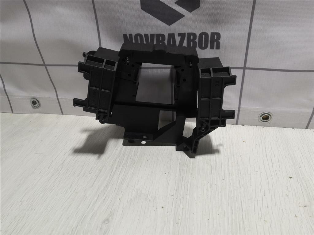 Кронштейн (сопут. товар) Ford Focus 2 08-11