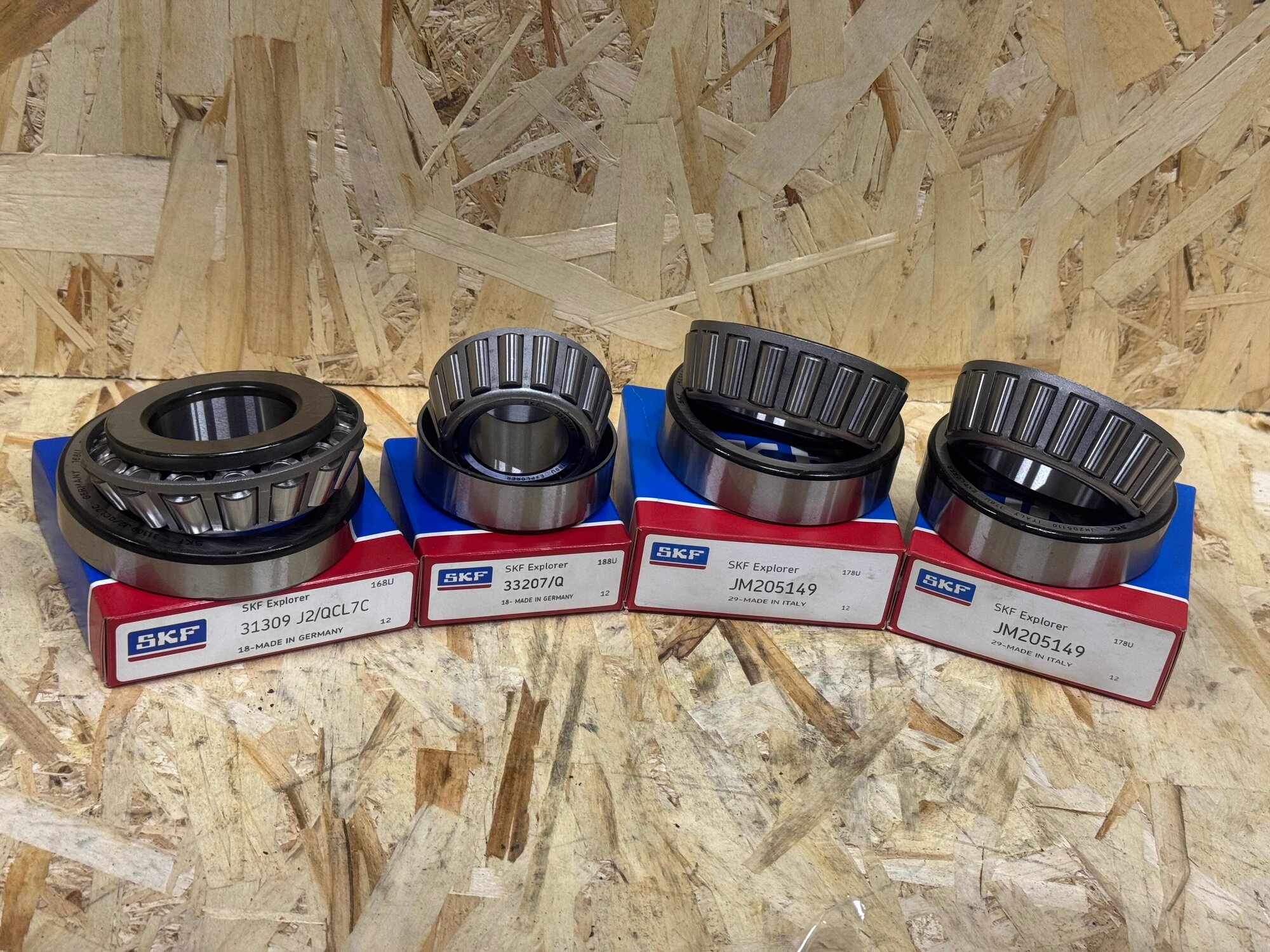 Комплект подшипников редуктора заднего моста Газель 4.6 тонны. С41R92-2402010