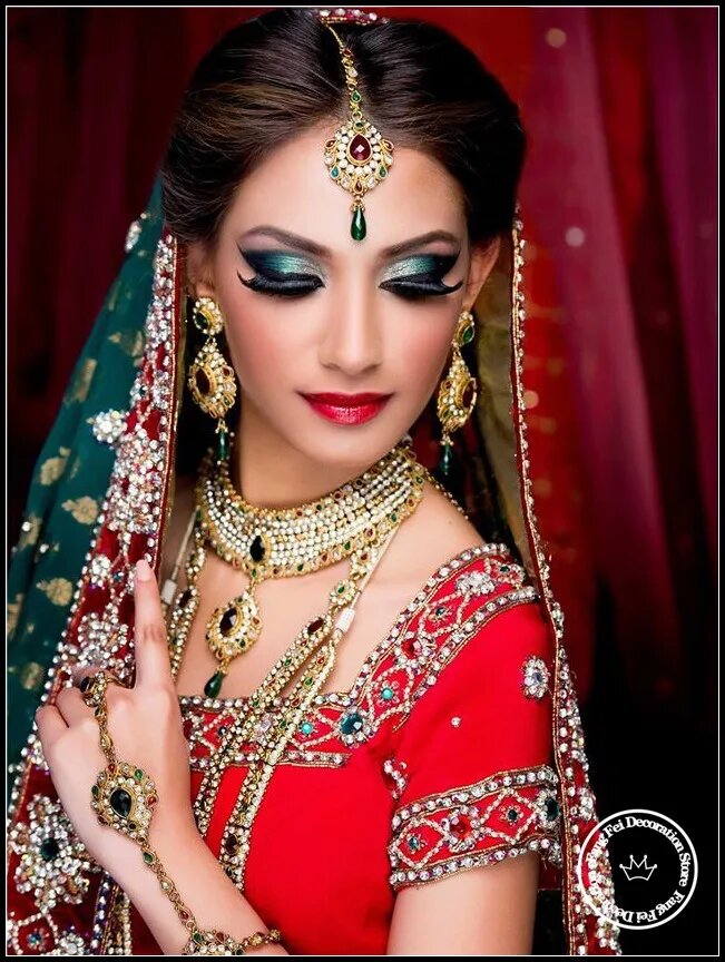 Алмазная мозаика на подрамнике "Индийская невеста" круглые бриллианты 40х50см