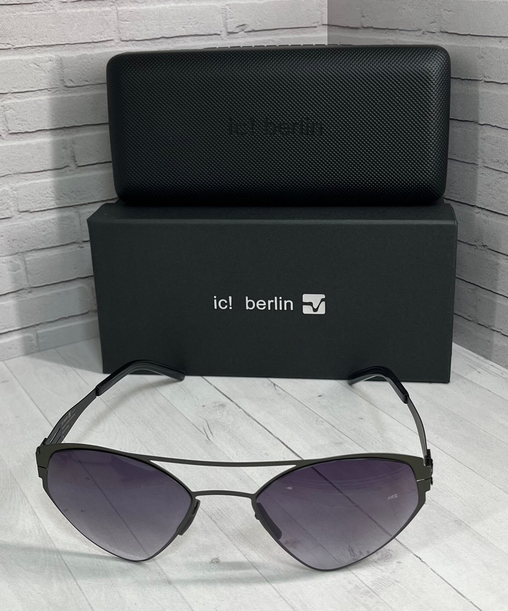 Солнцезащитные очки