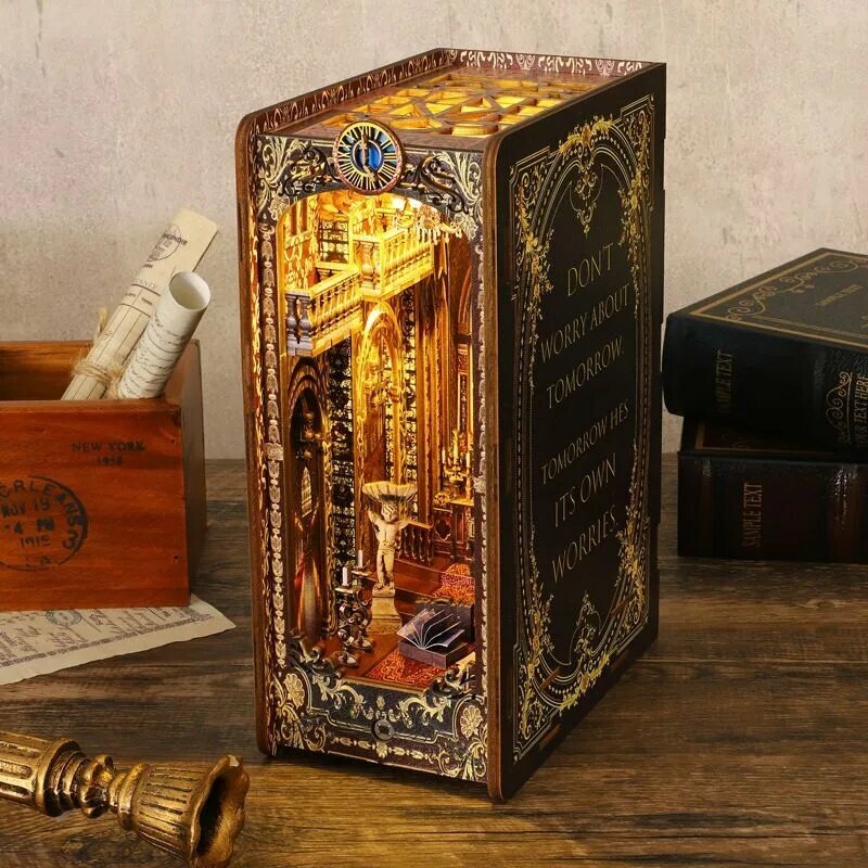 Румбокс DIY реалистичная модель дома nook book "Католическая церковь" . Интерьерный конструктор, миниатюрная модель дома со светом