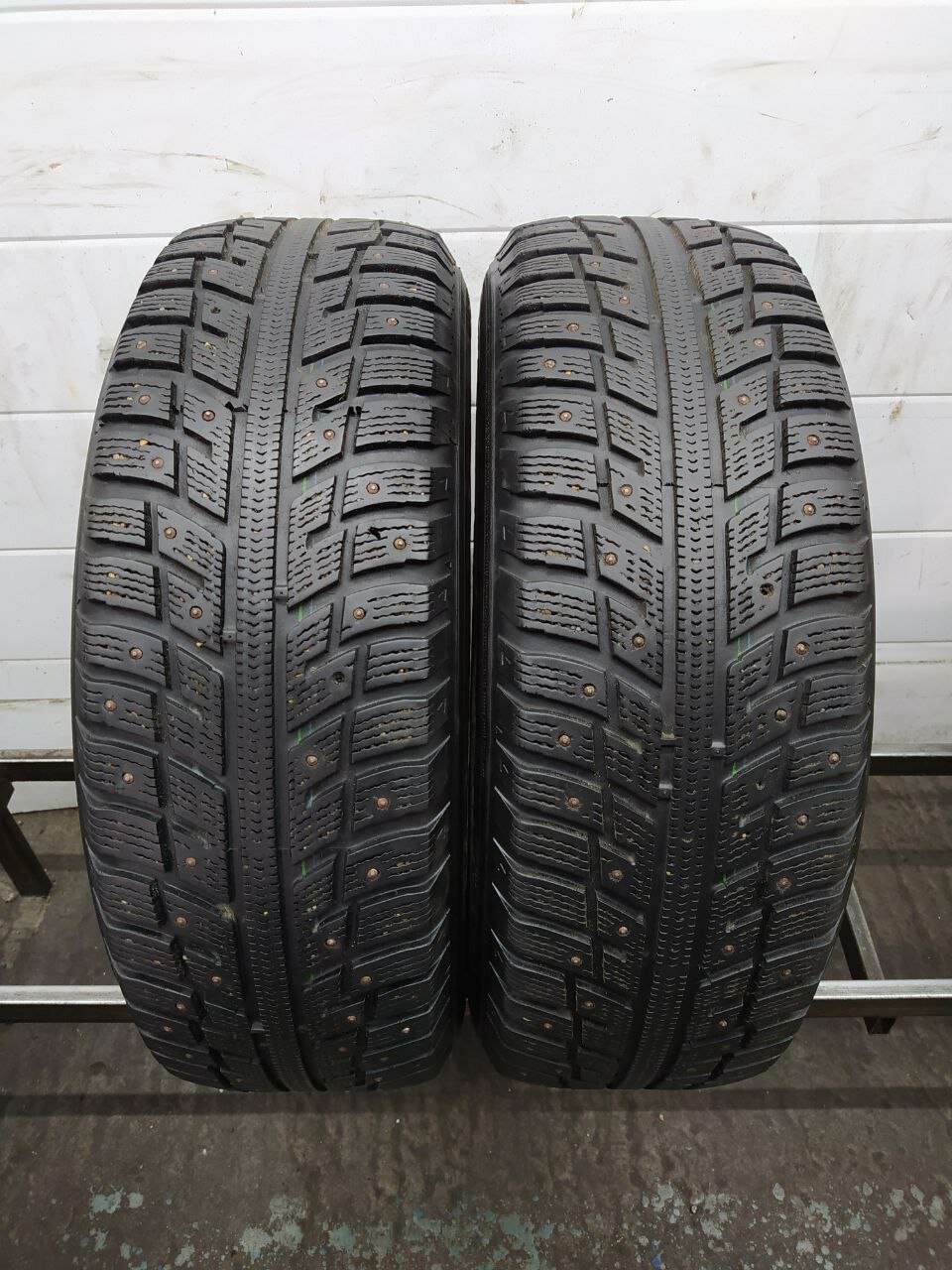 Зимние БУ шины шипованные Marshal I'Zen KW22 215/55 R17 25.0% износ PT0008518 TSB040834