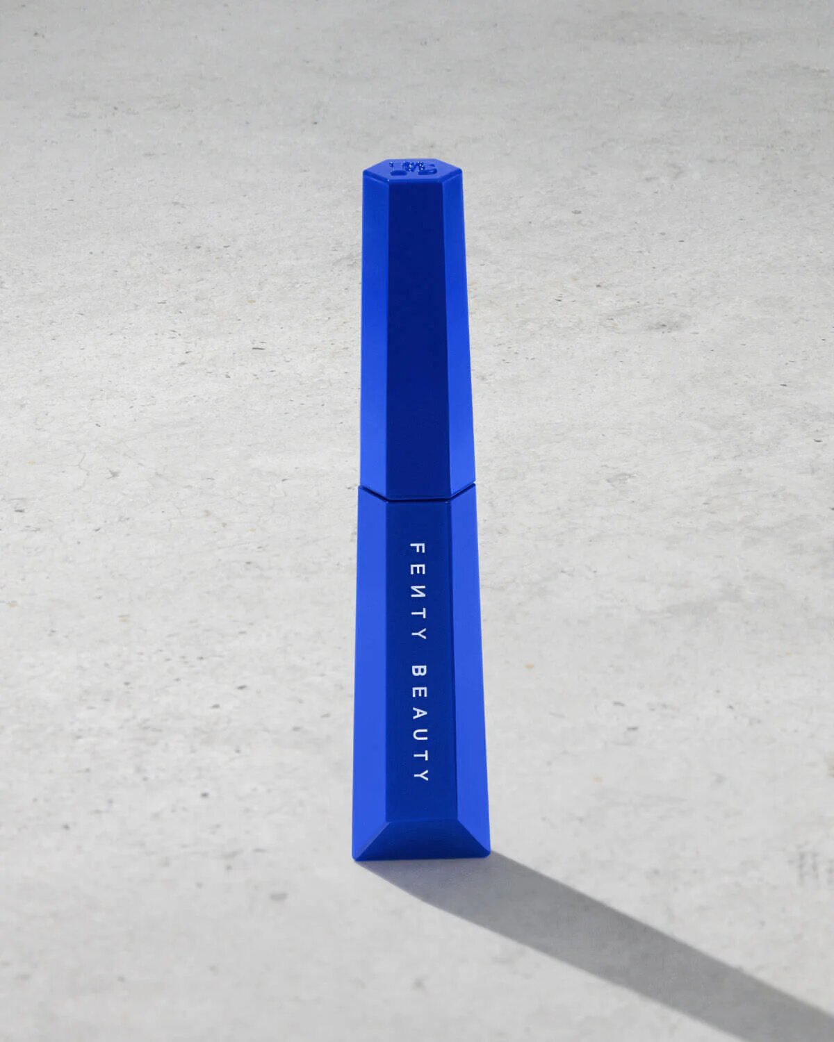FENTY Beauty Тушь для увеличения объема Hella Thicc, Elec'Trip Blue 03,10мл