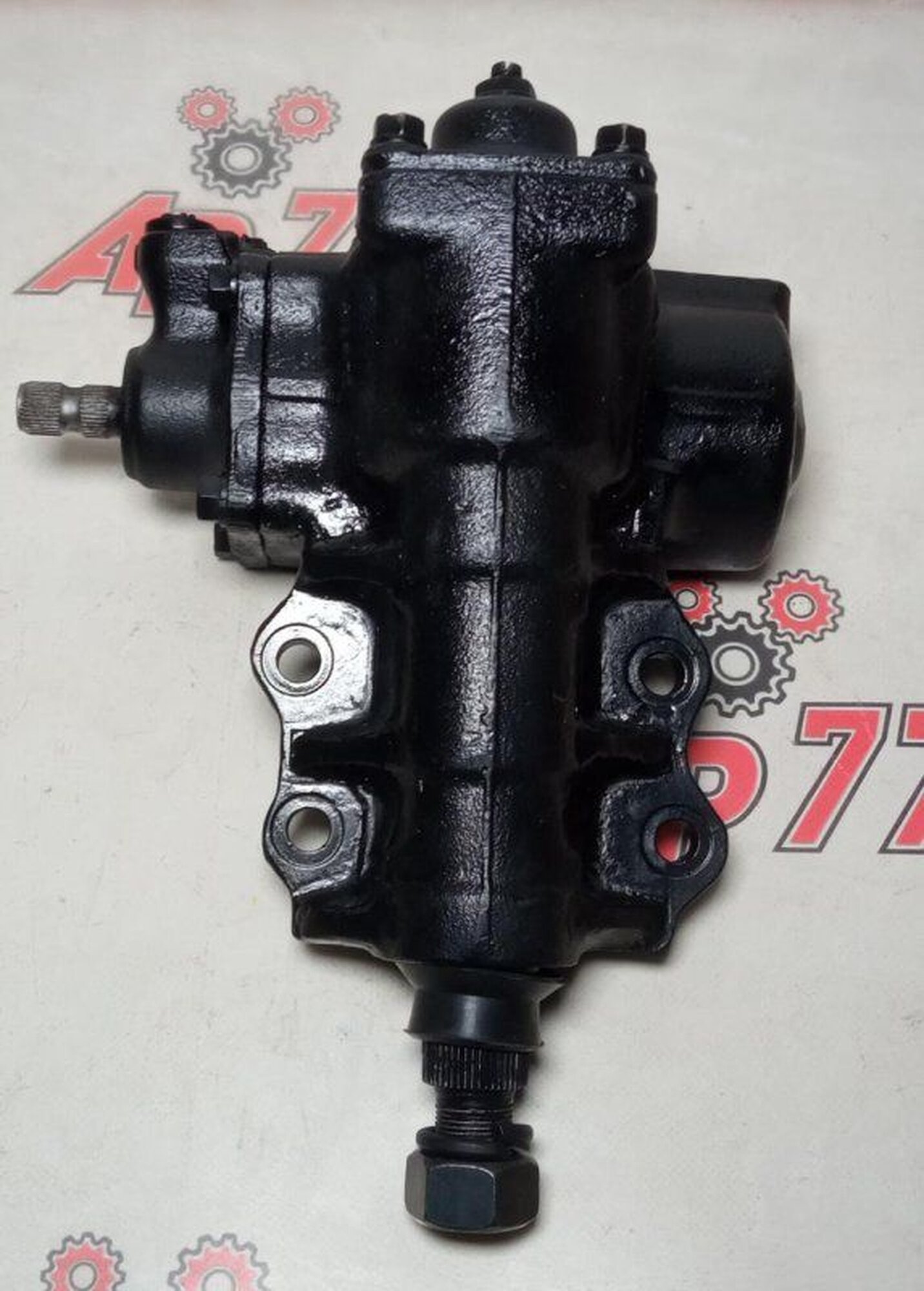 Рулевой редуктор Toyota Land Cruiser FZJ105 RHD 4411060201 прав.