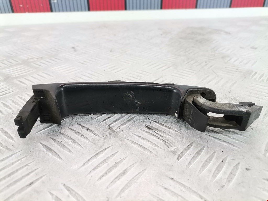 Ручка двери наружная передняя левая / 1693235 3B0837207 3B0837207F для Volkswagen Golf 4 (с пробегом)