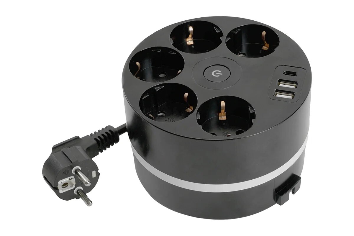 Удлинитель пятиместный c/з , 3x1мм2, 2.5м, 250В, 16А, 2USB A + C 5V 3,1А черный