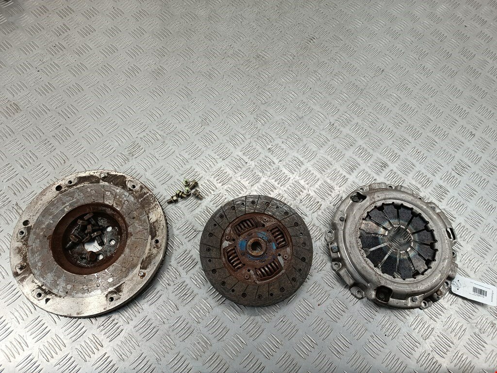 Маховик (демпфер сцепления) Volvo S40 V40 1 30874300 арт. 2198019