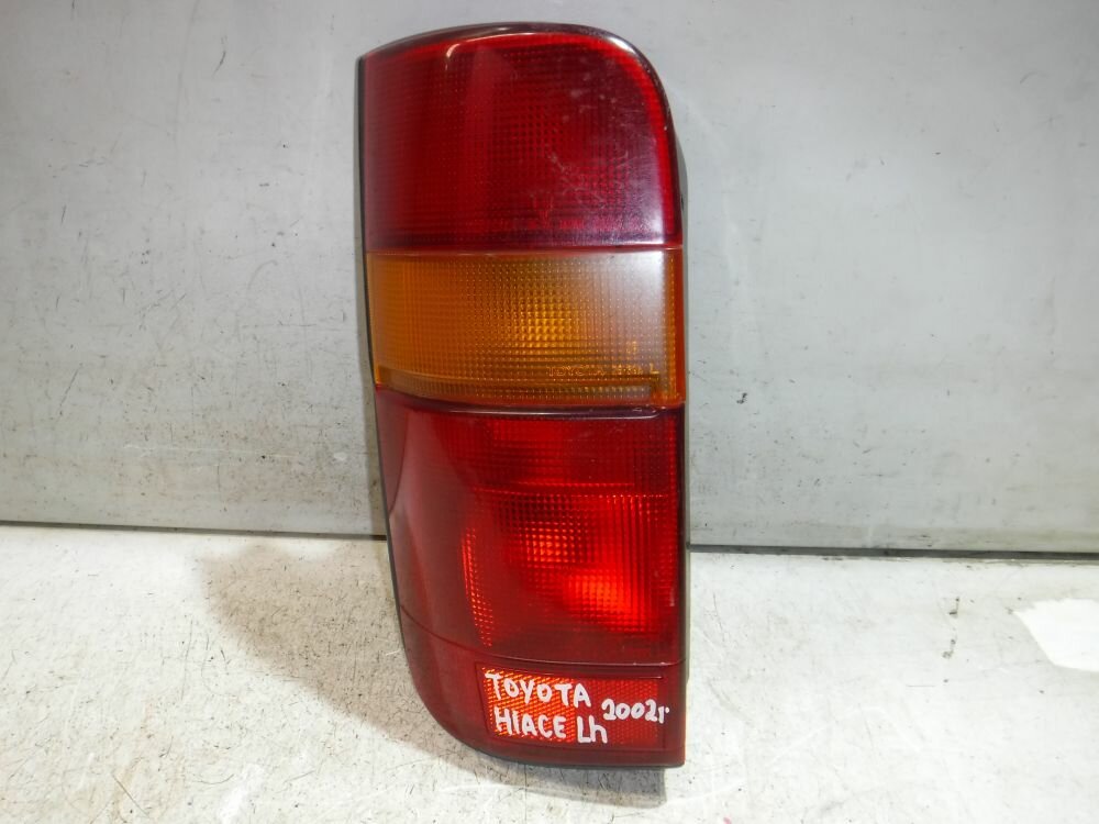 Фонарь задний левый Toyota Hiace 8156126080