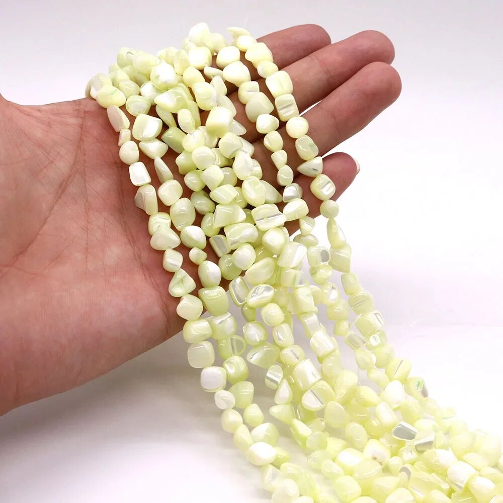 Натуральные разноцветные бусины из перламутра Белый, J