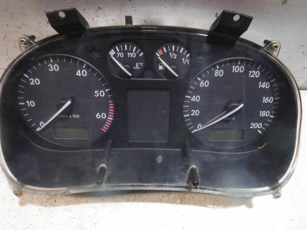 Панель приборов VW Polo III 6N0919860T