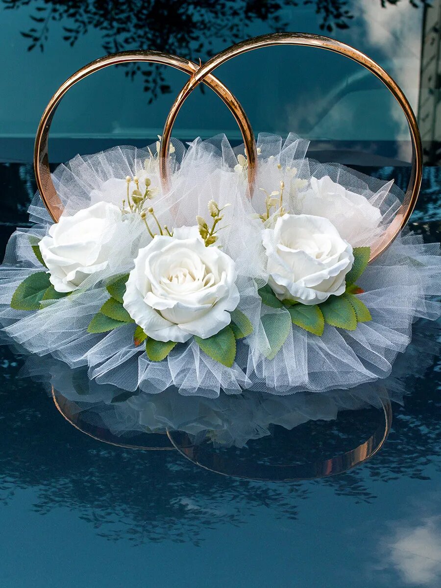 Украшения на машину - свадебные кольца, на крышу авто молодоженов