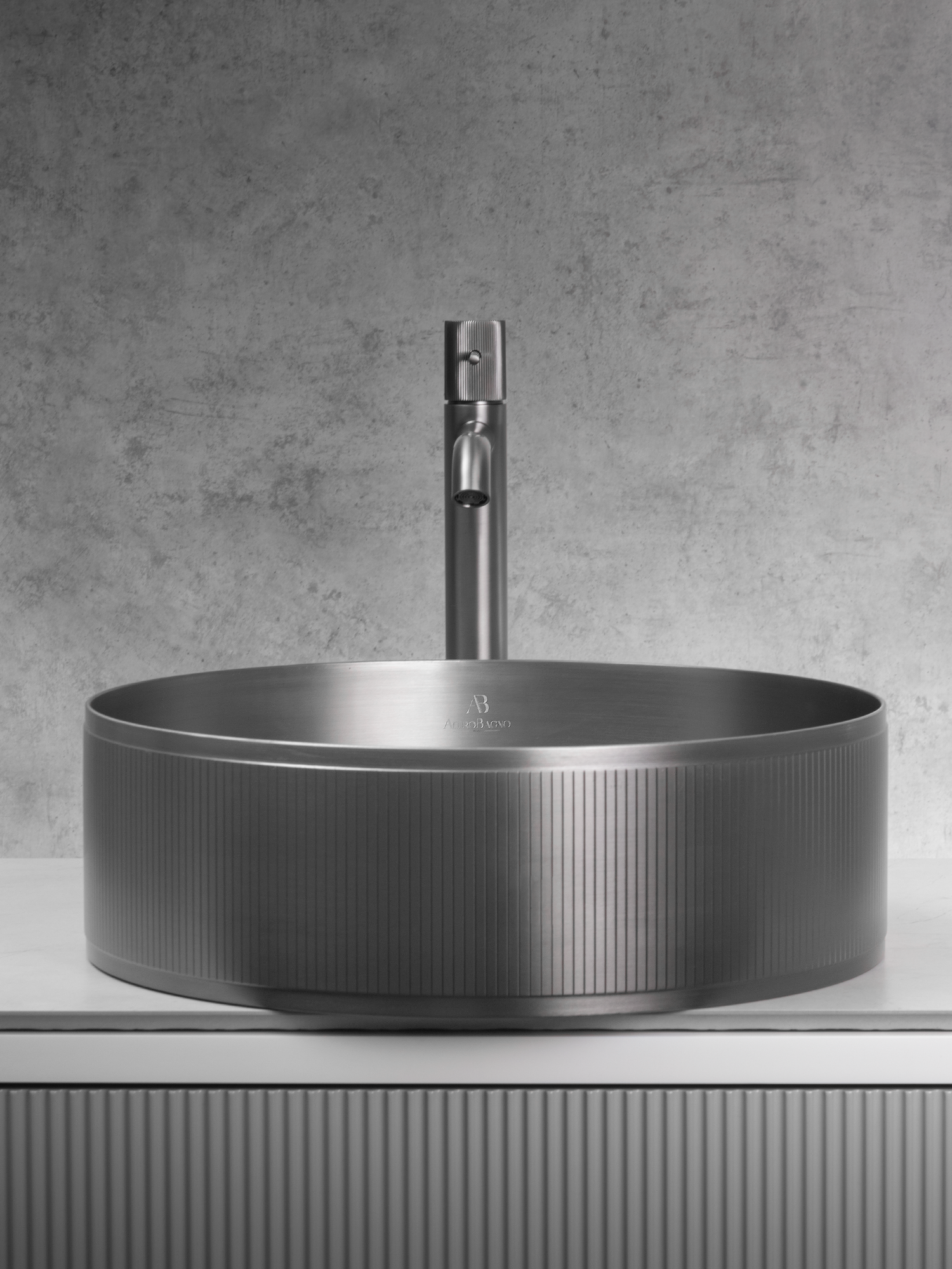 Раковина AltroBagno Costoso 001006 MtGr, в ванную накладная на столешницу из нержавеющей стали, цвет оружейная сталь