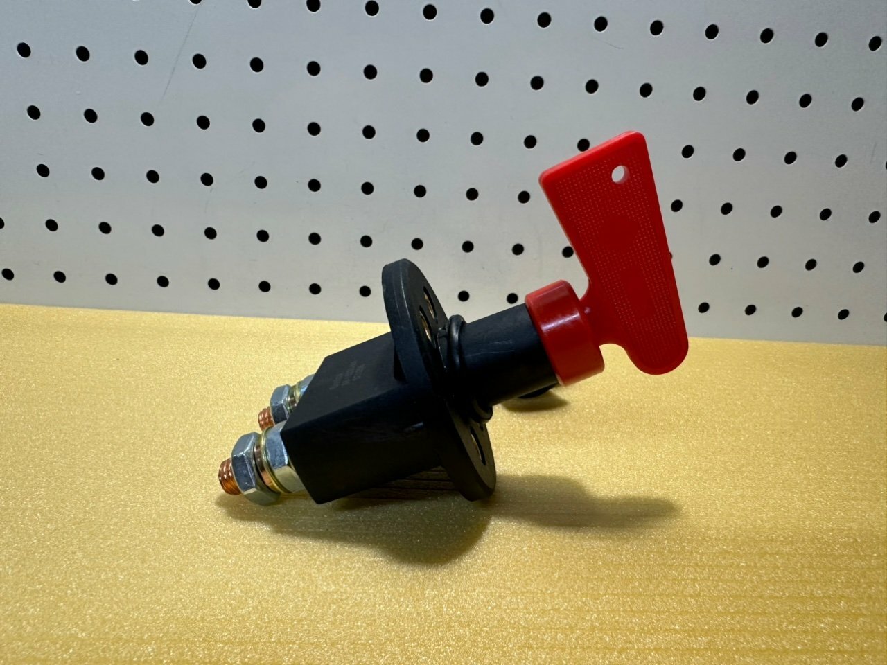 Выключатель массы аккумулятора 24V 250A МАН ТГА ТГС ТГХ (MAN)