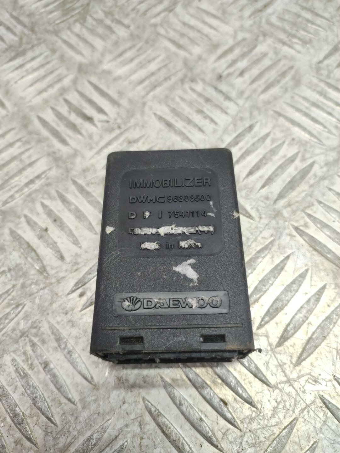 Блок иммобилайзера Daewoo Lanos T100 (1997 - 2001) 7541114
