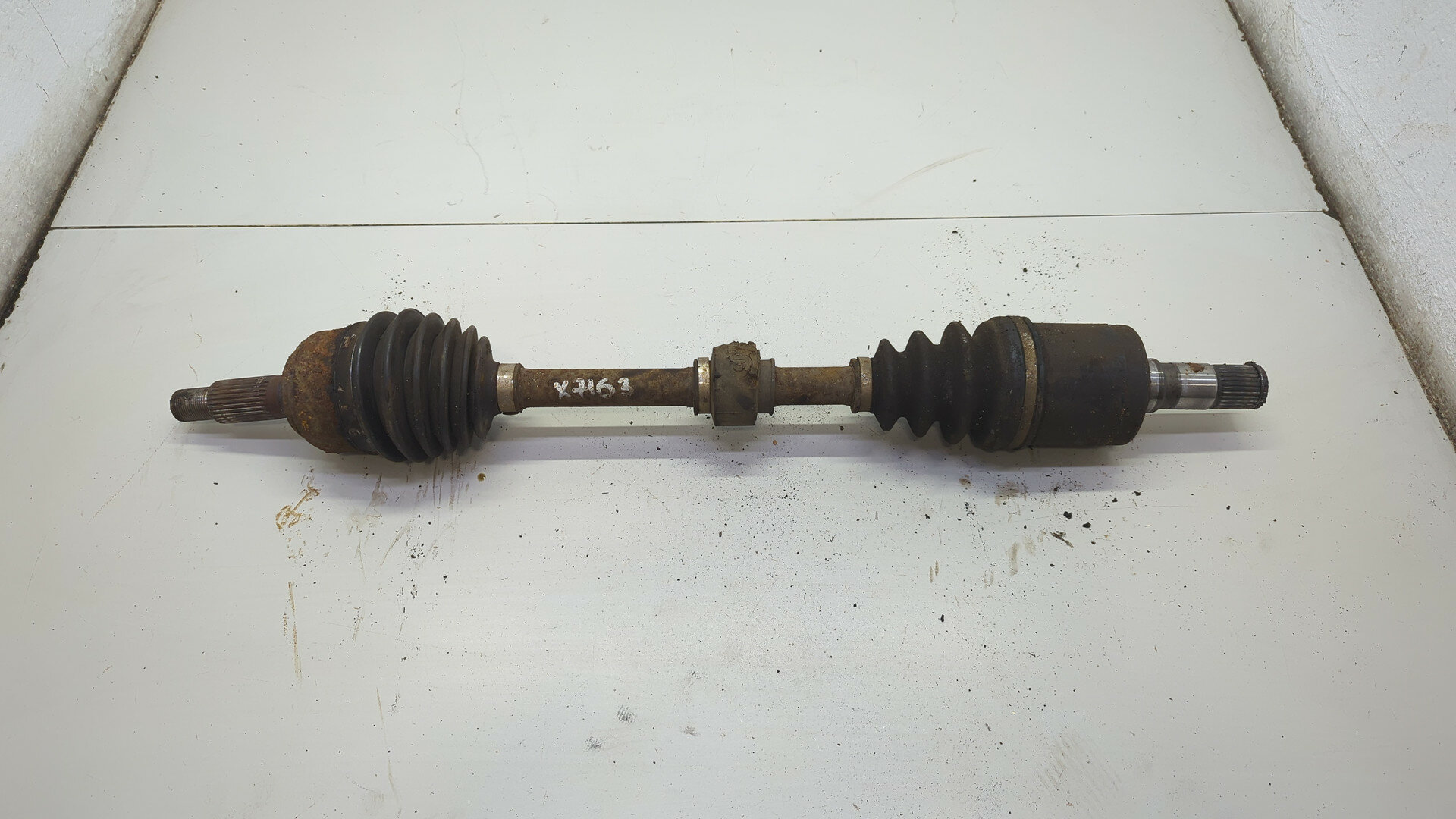 Полуось (вал, шрус) левая передняя Mazda 6 (GH) Б/У