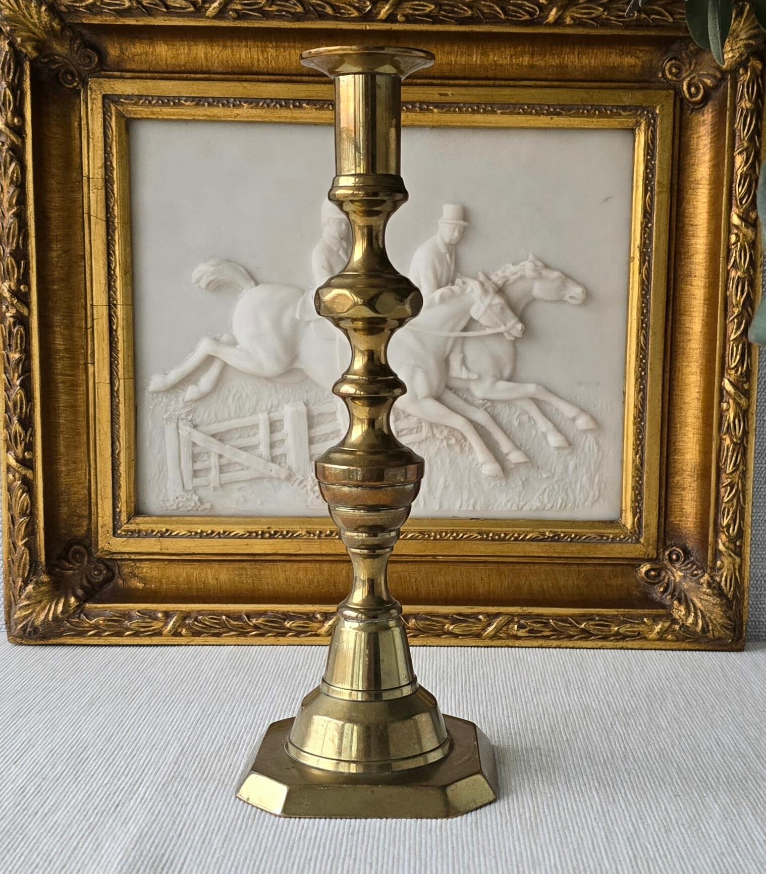 Старинный подсвечник