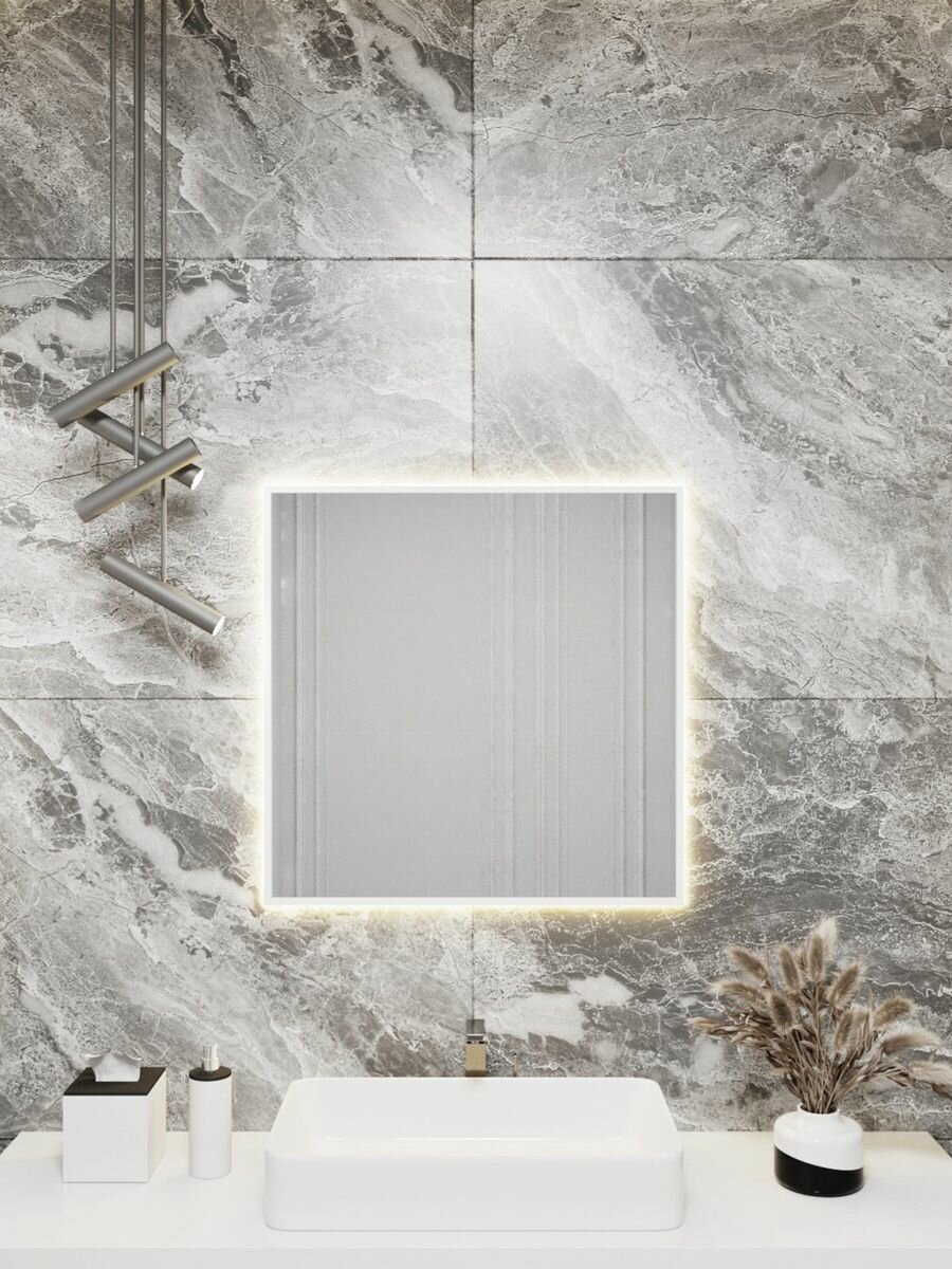 Зеркало в ванную 60х60 см. белое с подсветкой. Свет: Нейтральный белый 4500К. В алюминиевой раме настенное BLX MIRROR