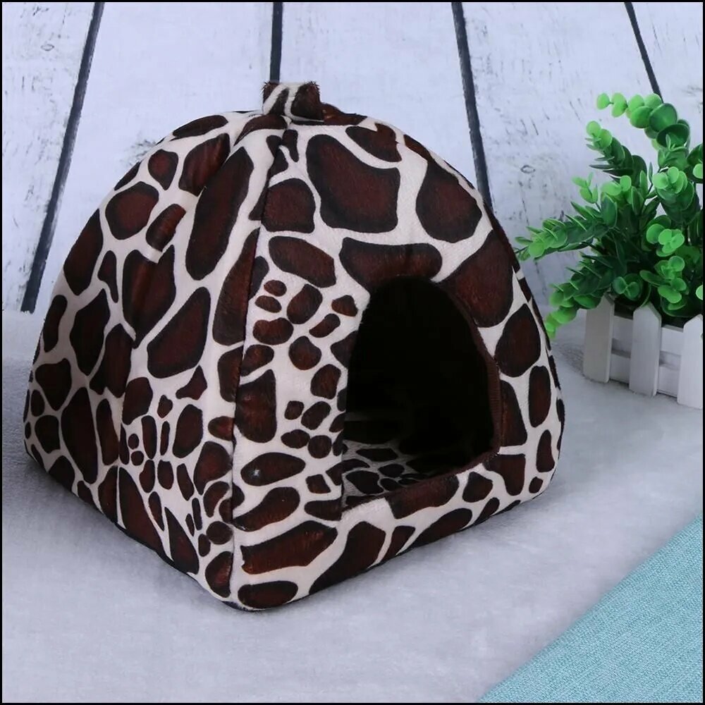 Cute Strawberry Pet Kennel Моющийся мягкий дом для собак двойного назначения (коричневый / S)-DKD-CJ0831