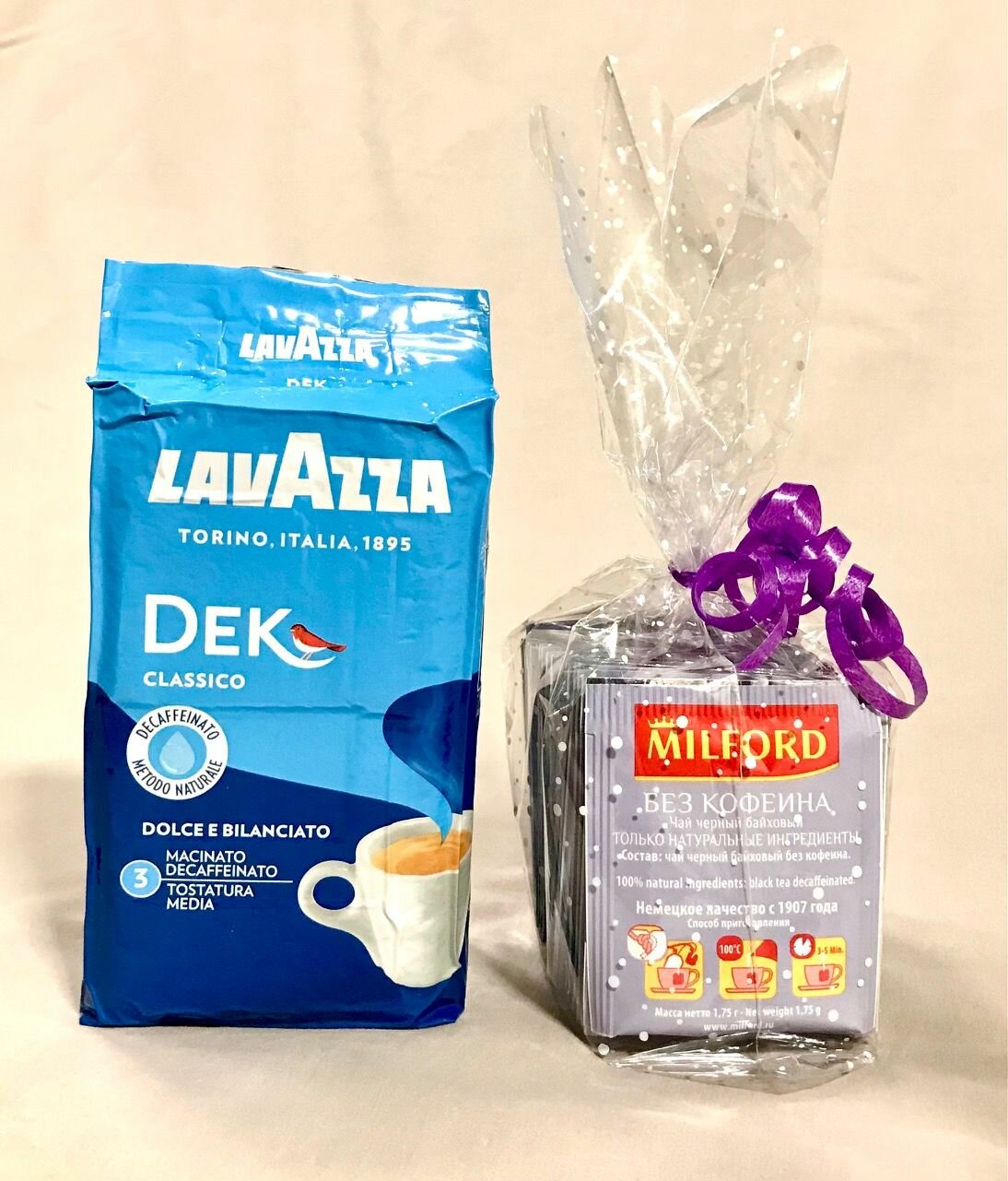Подарочный набор " Кофе молотый Lavazza Dec и чай черный Milford без кофеина"