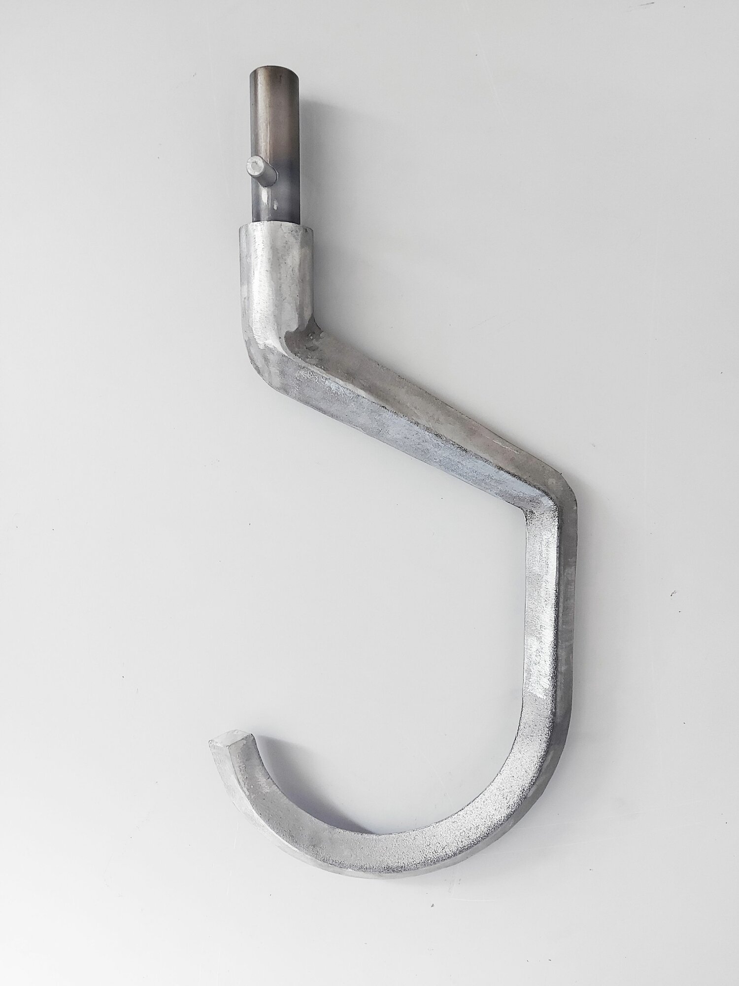 Крюк МПВ 100 для миксера планетарного МПВ 100. L-480 мм, вал 28 мм.