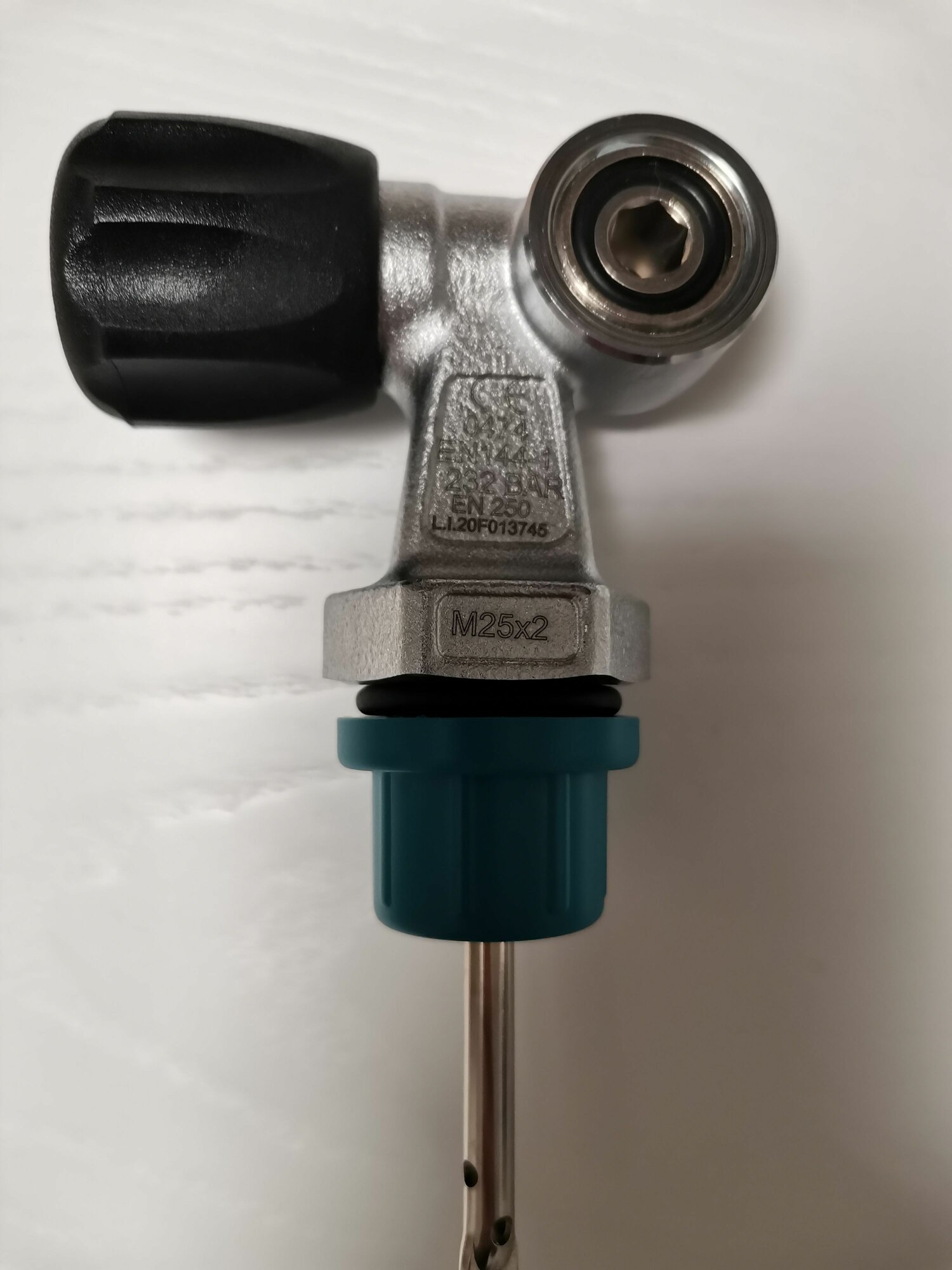 Вентиль баллона для дайвинга 232bar M25x2 BS