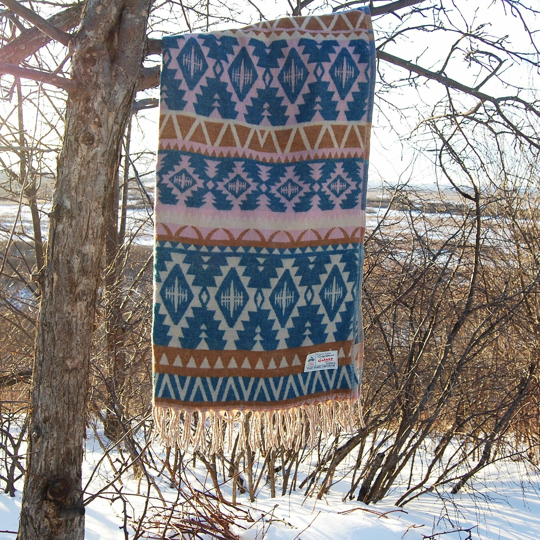 Плед-палантин полушерстяной из шерсти яка