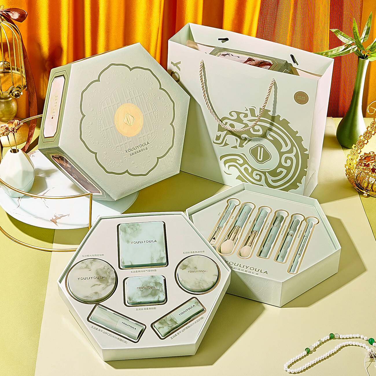 Набор косметики "Древняя рифма", 12 предметов